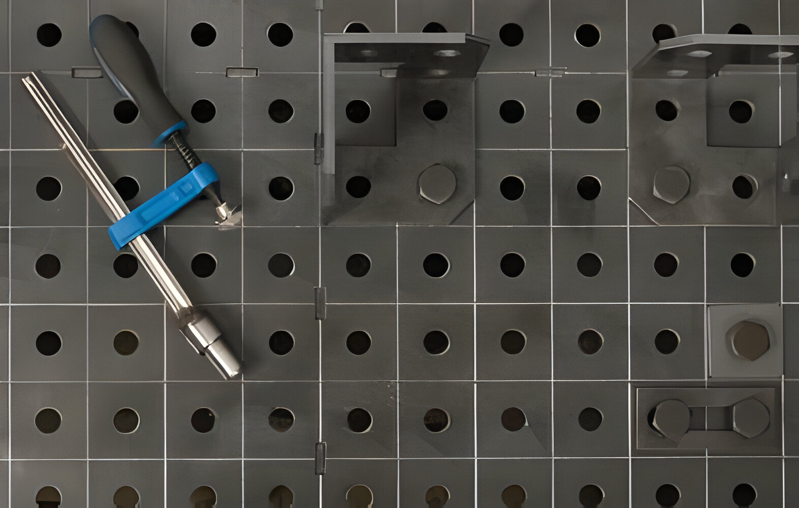 perforated welding table, welding table hole pattern, welding table ...